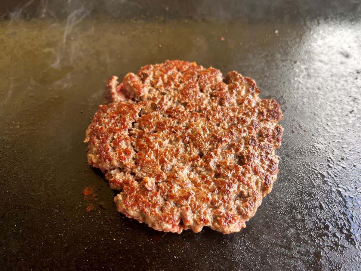 The Ultimate Bison Burgers with Bacon & Caramelized Onions ...